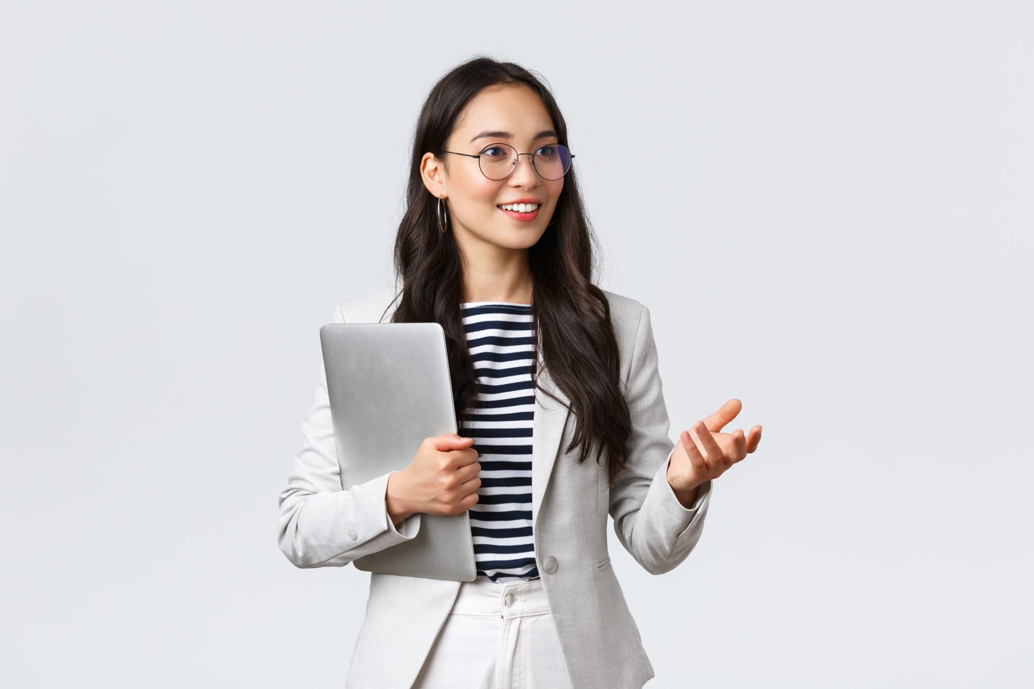 10 Professional Office Makeup Looks for Work - Talk District